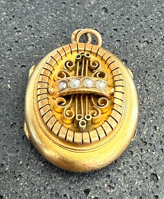 Antique Victorian Double Photo Locket Circa Late 1800s - Gem