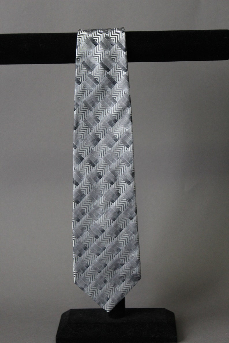 Mens Dress Tie. Silver Gray Square Diamond Pattern Tie. Silk | Etsy