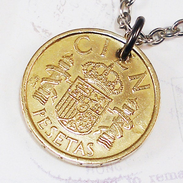 Spain Coat of Arms Necklace - Etsy