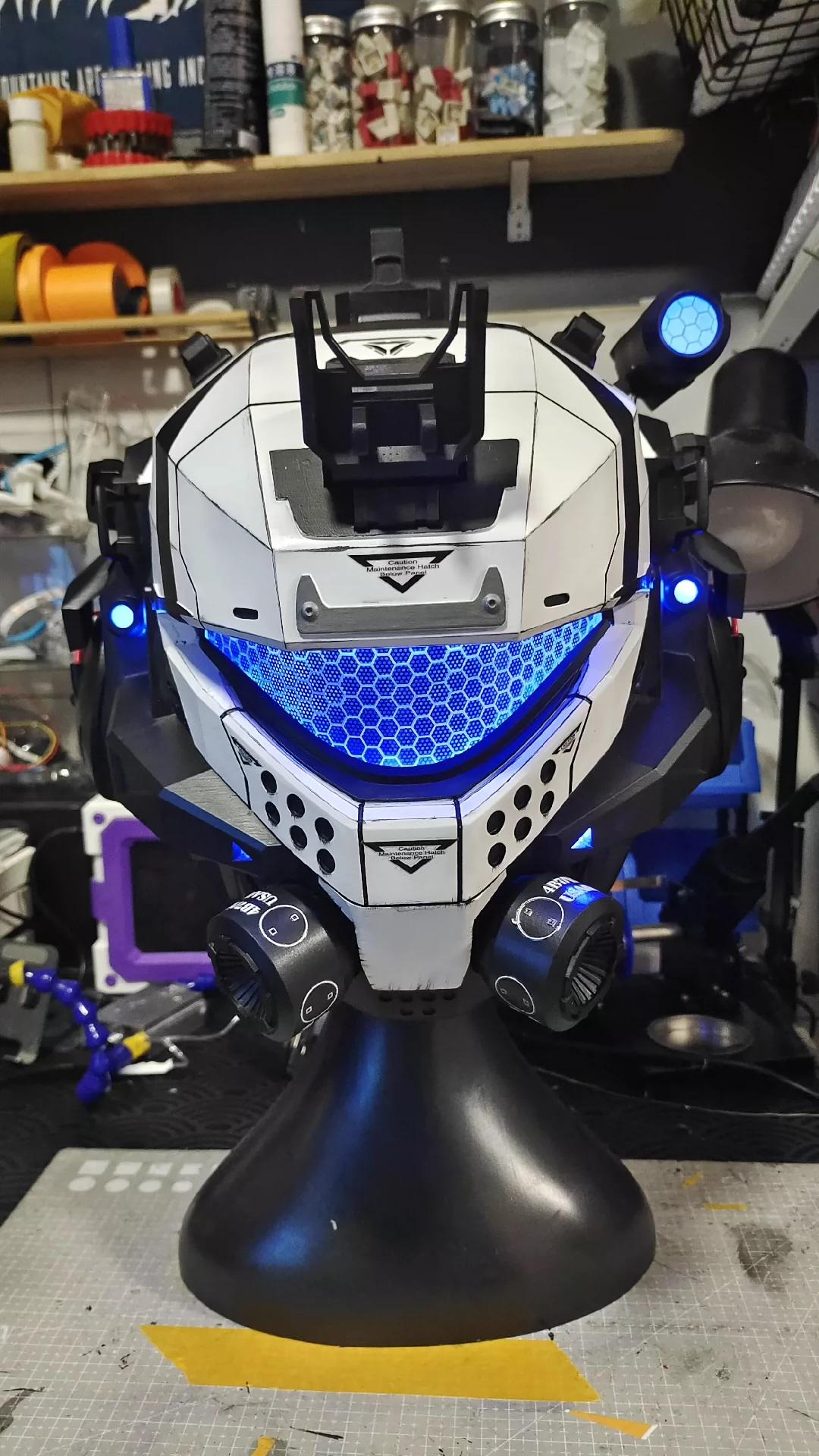 Titanfall 2 Pulse Blade Pilot Helmet - Etsy