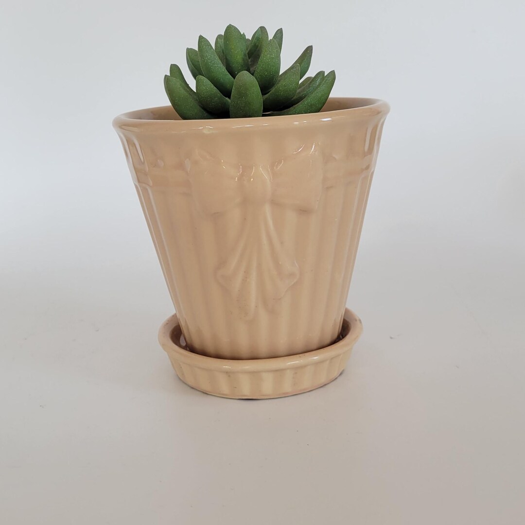 Vintage Shawnee Pottery Planter With Bow Pink Vintage Home Decor Bow ...