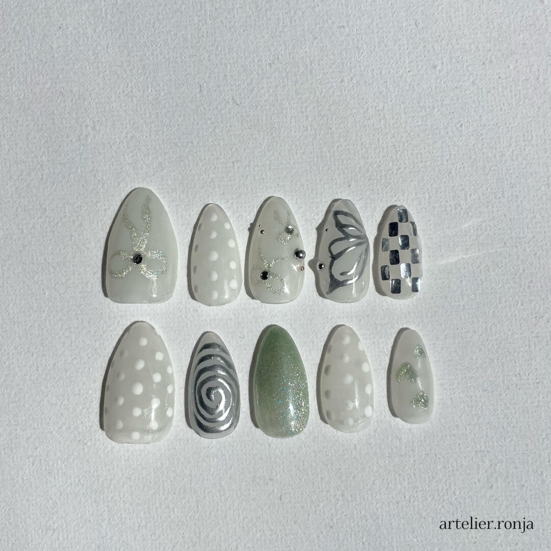Green& Silver Press-on Nails, Polka Dots, Green Cat-eye, White Jelly ...
