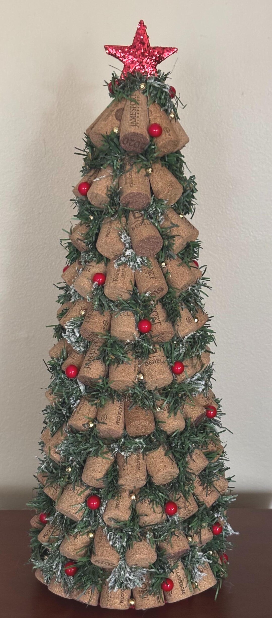 Handcrafted Wine Cork Christmas Tree: Unique Holiday Centerpiece - Etsy