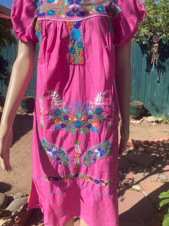 Vintage Mexican dress - Hand embroidered - Hot pink c… - Gem