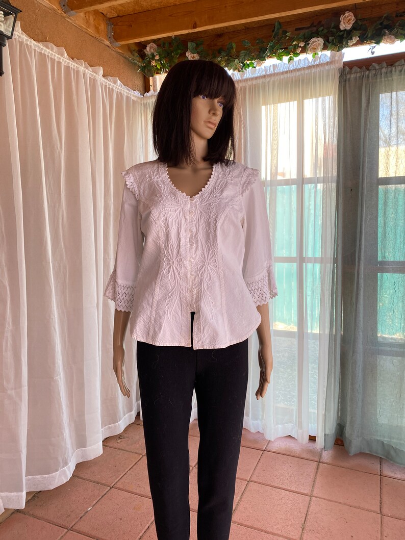 Vintage 80's Gretty Zueger Fitted White Cotton Blouse, Front Embroidery ...