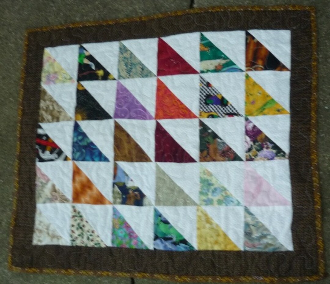 Table Topper,lots of Triangles, Table Topper,machine Quilted, Table ...