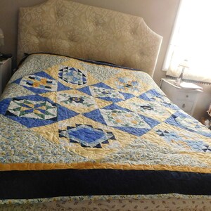 Queen Size Blue Century Quilt, Green, Yellow, Applique, Queen, Hand ...