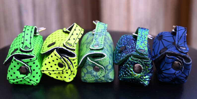 Floral on White Vinyl Mini Purse / Key Fob | Etsy