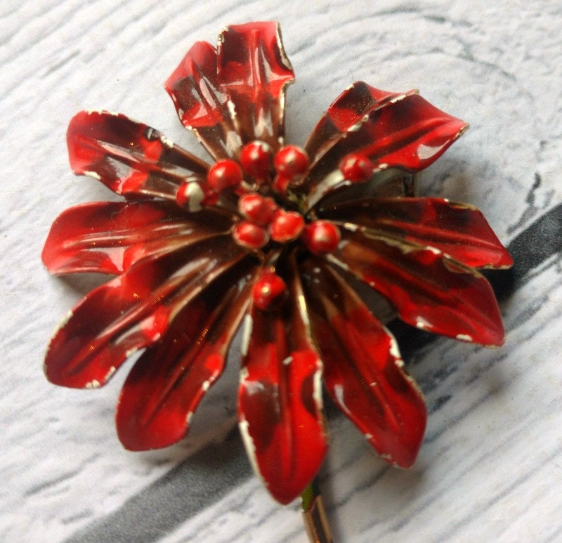 Vintage Red Flower Pin - Chrysanthemum Pin - Spider Mum Pin - Red Gold ...