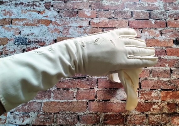 Vintage White Gloves with Cutouts, Mad Men Era Gloves… - Gem