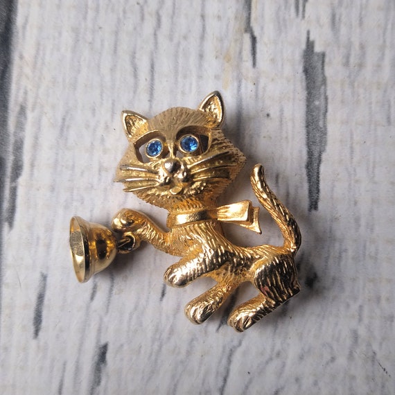Vintage Avon Frisky Kitty Pin Gold Cat Brooch With Bell Bell the Cat Cat Lover Jewelry Gift for Cat Lady Novelty Pet Pin Animal Etsy