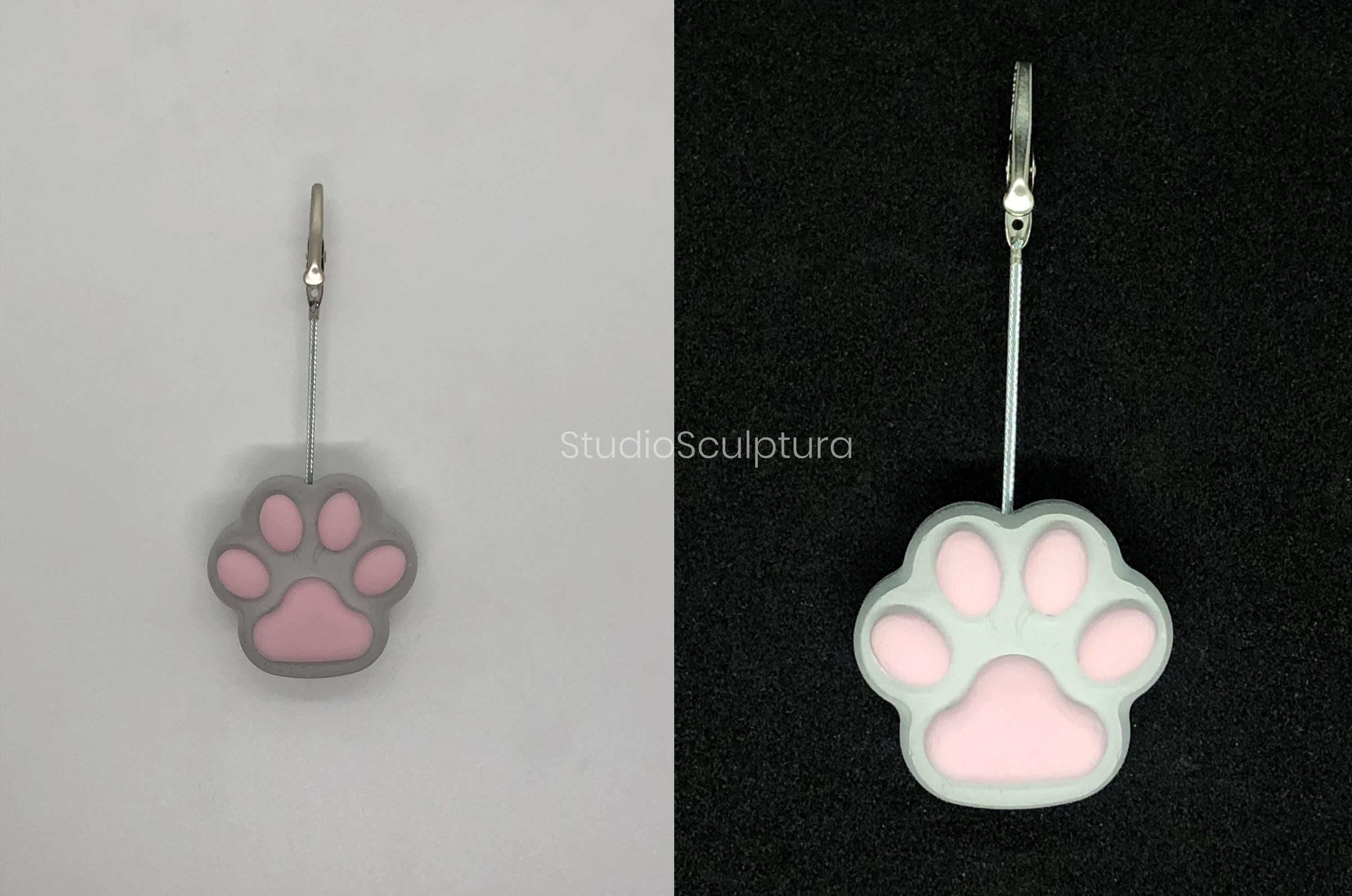 Cat Paw Note Holder | Unique Desk Accessory | Studying Room Object ...