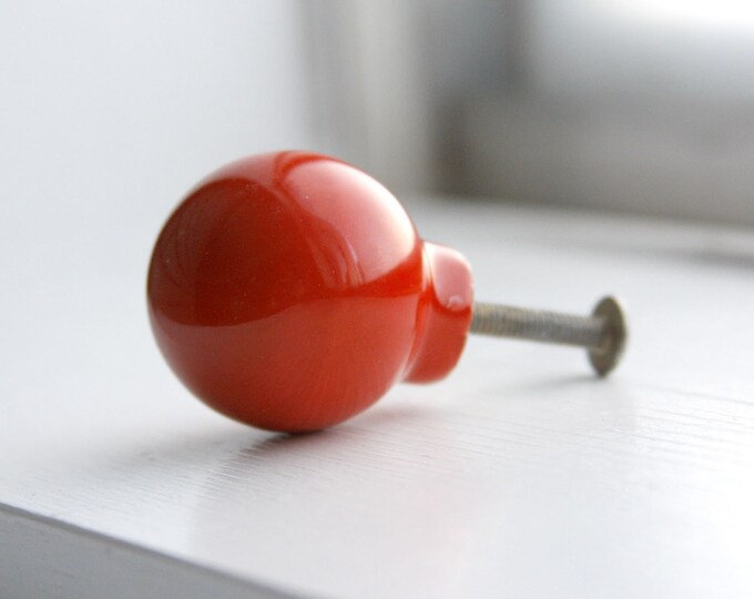 Vintage Ceramic Bright Red Knob Hardware ... 2 Left - Etsy