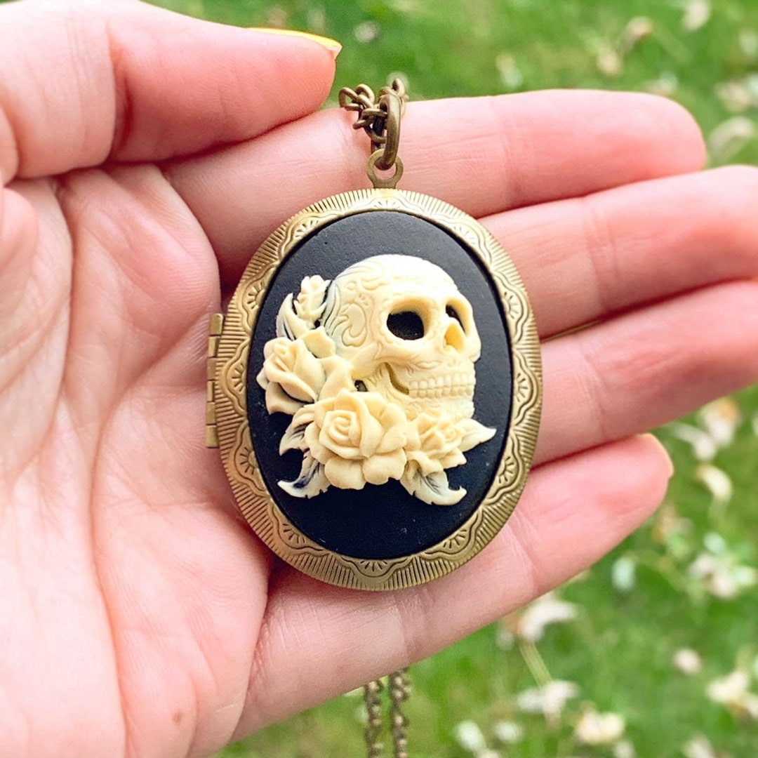 Skull Cameo Locket Pirate Costume Renaissance Faire Sugar Skull - Etsy