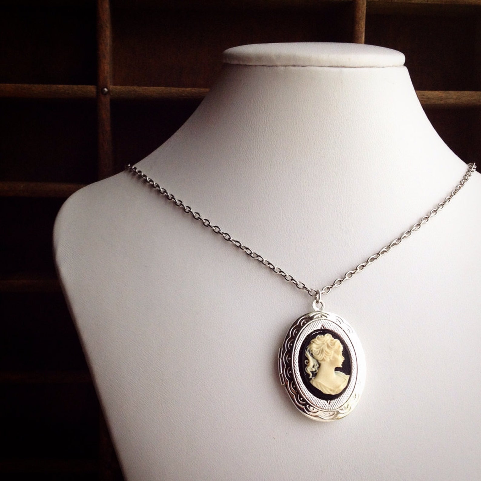 Cameo Locket Necklace Silver Vintage Victorian Style Lady Cameo Jewelry ...