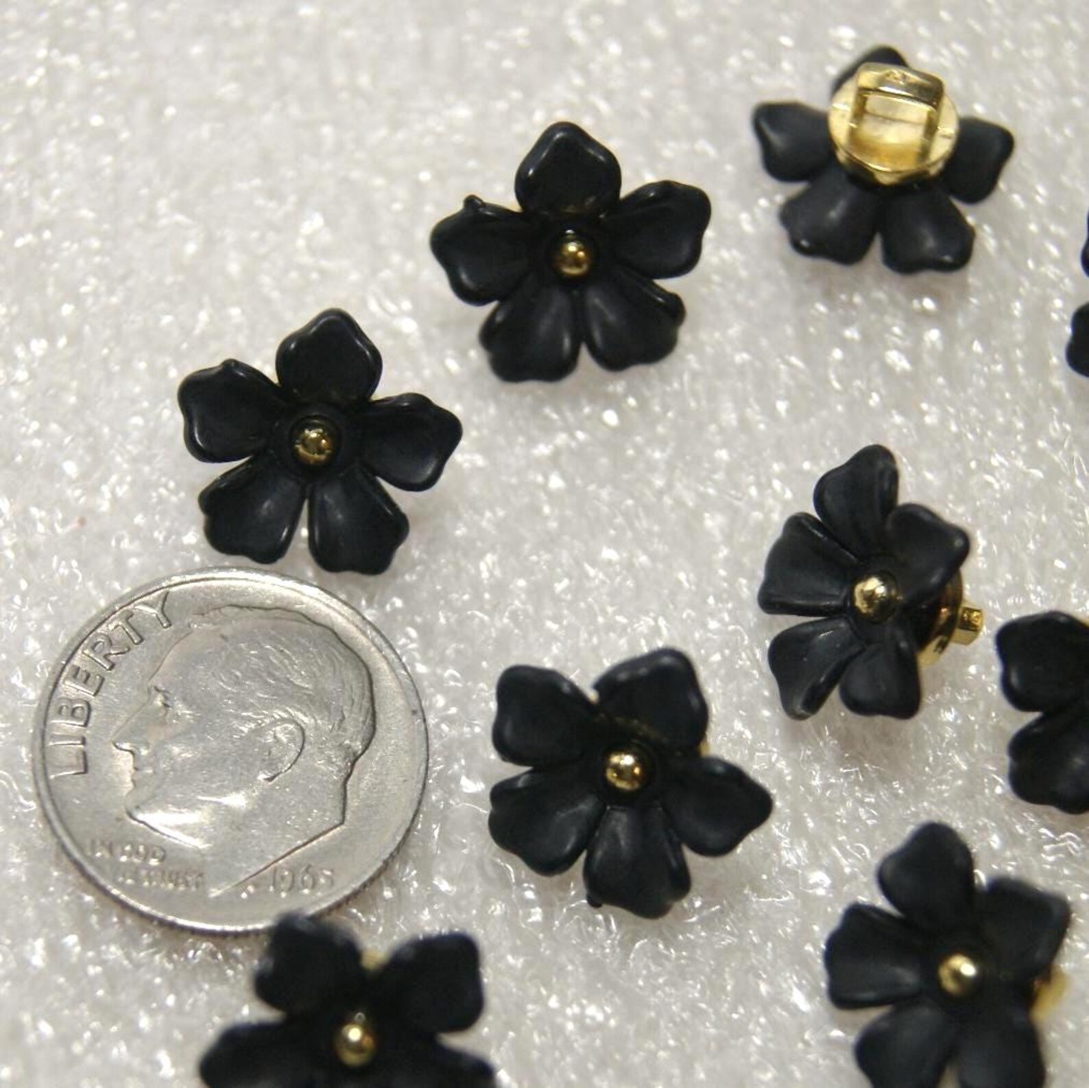 10 Black Flower Button Shank Back Buttons, 5 Petal 1/2" Matching ...