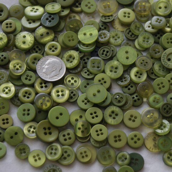 100 Buttons Smalls Avocado Olive Green Apple Small - Etsy