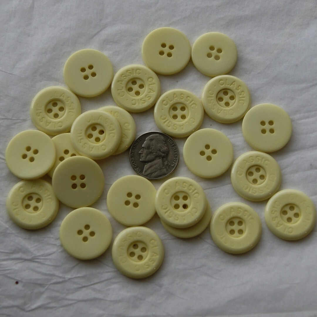 23 Yellow Buttons, Pale Yellow Buttons, 4 Hole, Sewing Buttons, Craft ...
