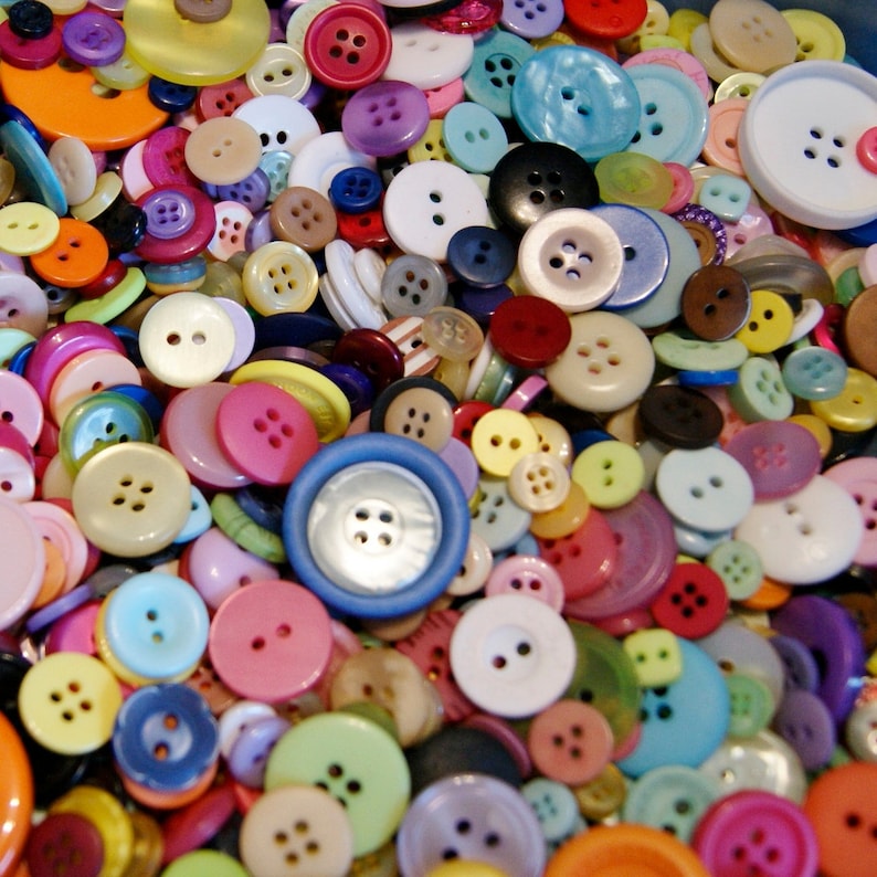 100 Button Rainbow Mix, All Colors, Assorted Sizes, Sewing, Crafting ...