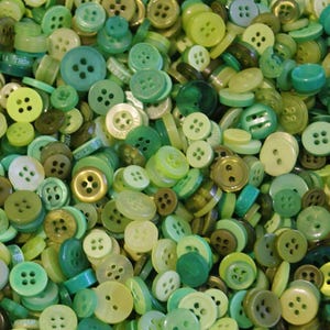 100 Small Green Buttons RAIN FOREST Green Button Mix, Green Mix ...