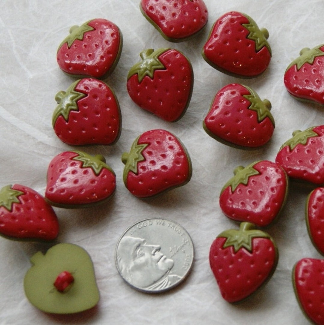 5 Red Strawberry Buttons, 7/8" Shank Back Button (SB 15a) - Etsy