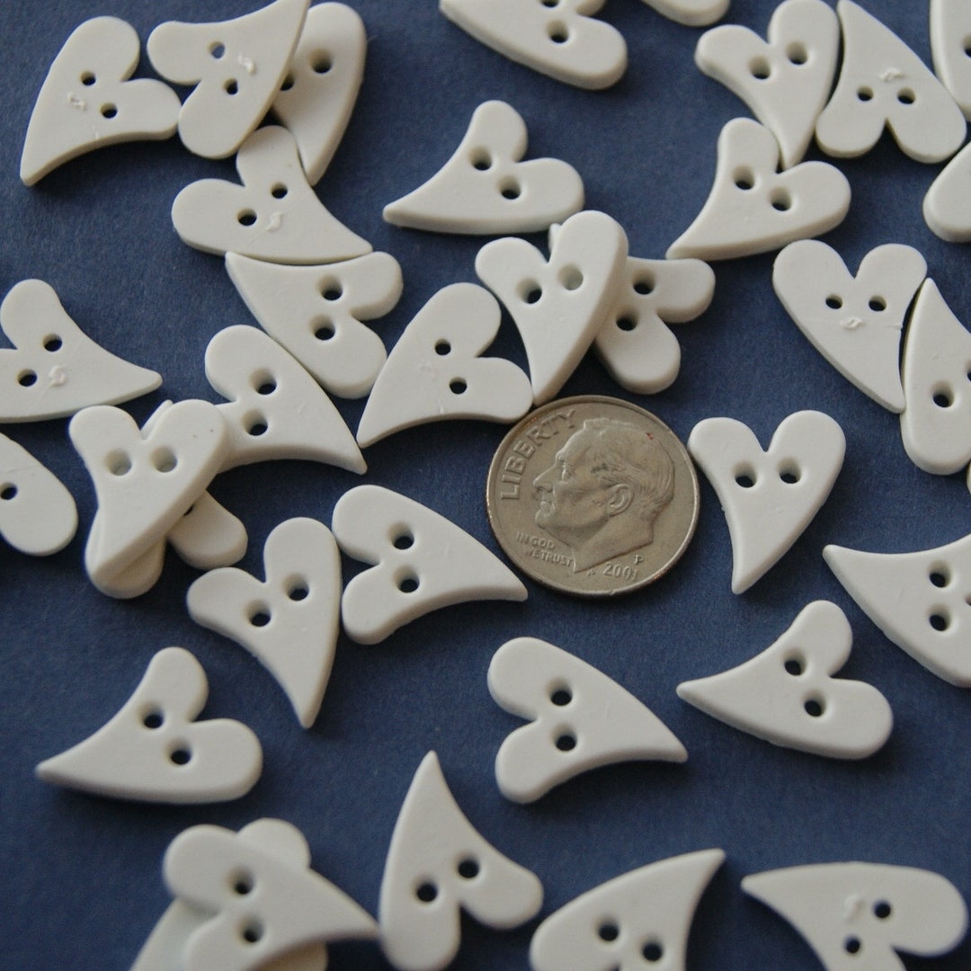 25 White Heart Buttons, 2 Hole Sew Through, 11/16 " X 1/2" , Thin ...