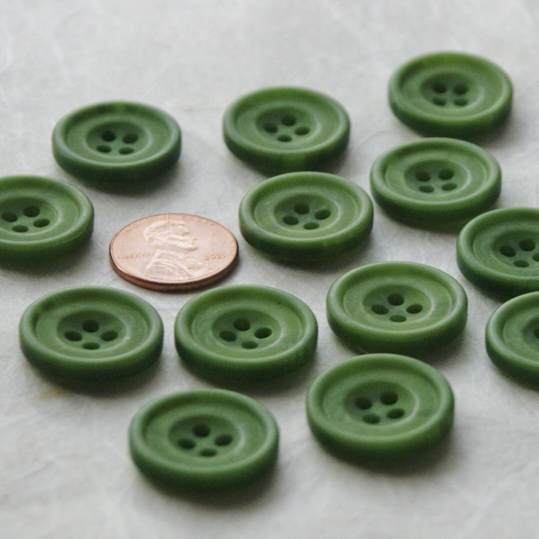 13 Buttons, Olive Green Two Tone Matching Buttons, 13/16", Sewing ...
