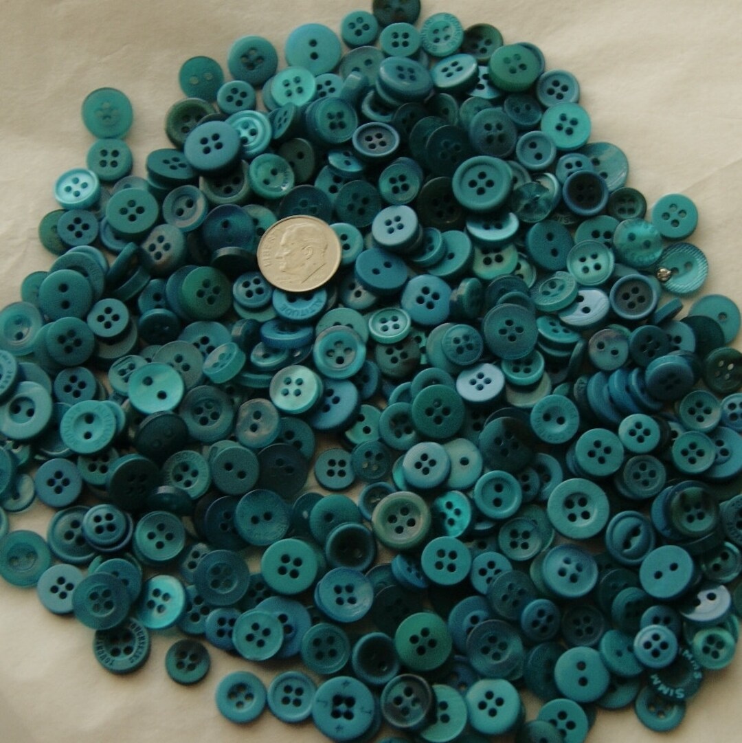 200 Small Buttons Teal Turquoise Buttons Small Button Mix - Etsy