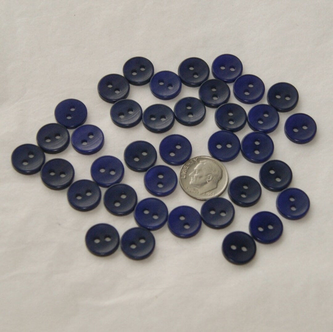 35 Purple Buttons, Shades of Dark Purple, 1/2", 4 Hole, Sewing ...