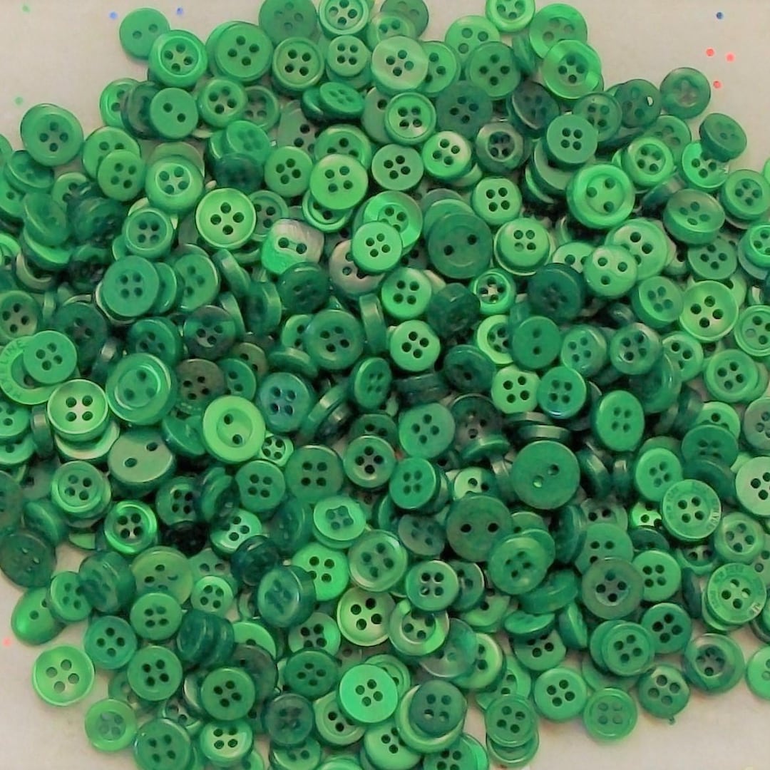 100 Button SMALLS Mix, Shades of Green - Grab Bag - Crafting - Jewelry ...