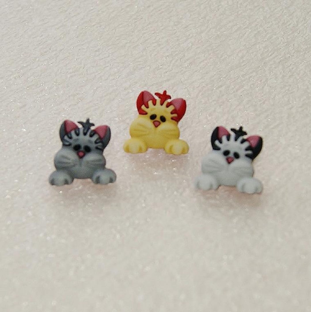3 Cat Buttons, Cat Kitten Face 1" 3D, Shank Back Tabby Cats (SB 766-7-8 ...