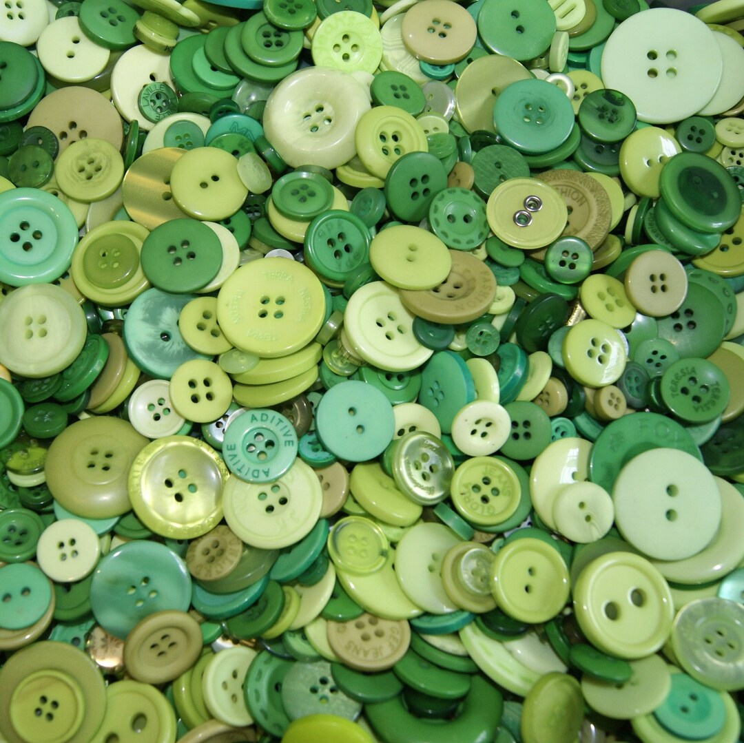 50 Green Mix Buttons, RAIN FOREST, Assorted Buttons, Crafting Jewelry ...