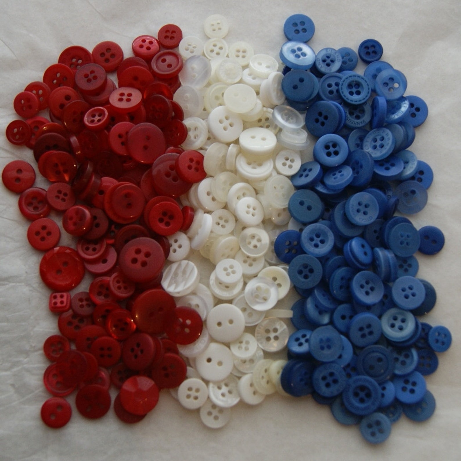 300 Buttons Small Buttons Red White Blue Mix Special Bundle - Etsy