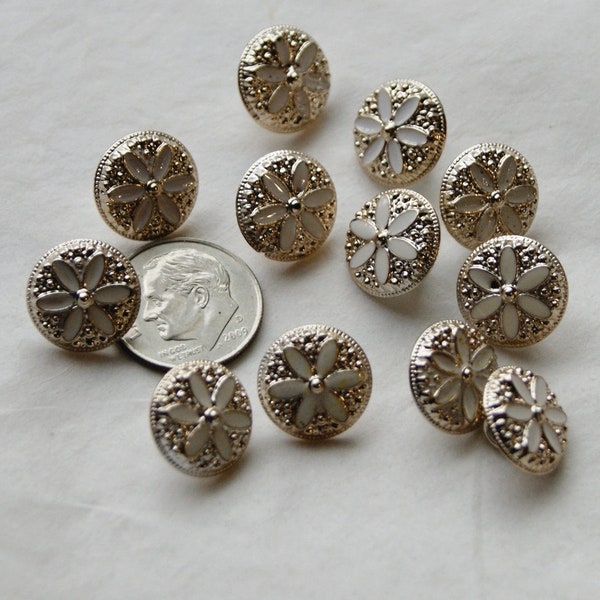 Flower Shank Button - Etsy