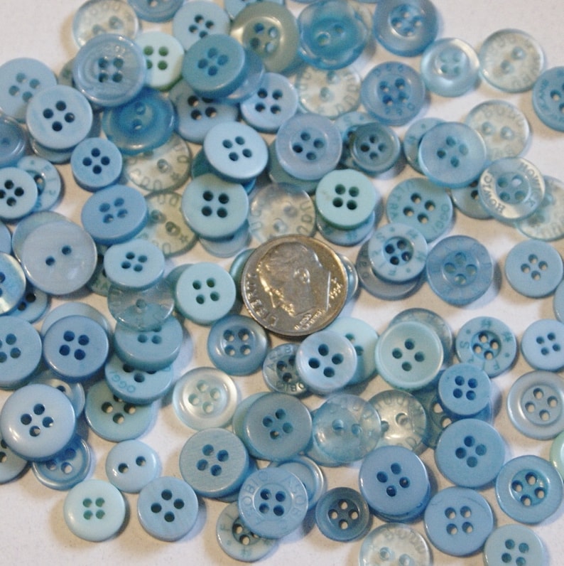50 Blue Buttons Small Round Buttons Sky Blue Grab Bag - Etsy