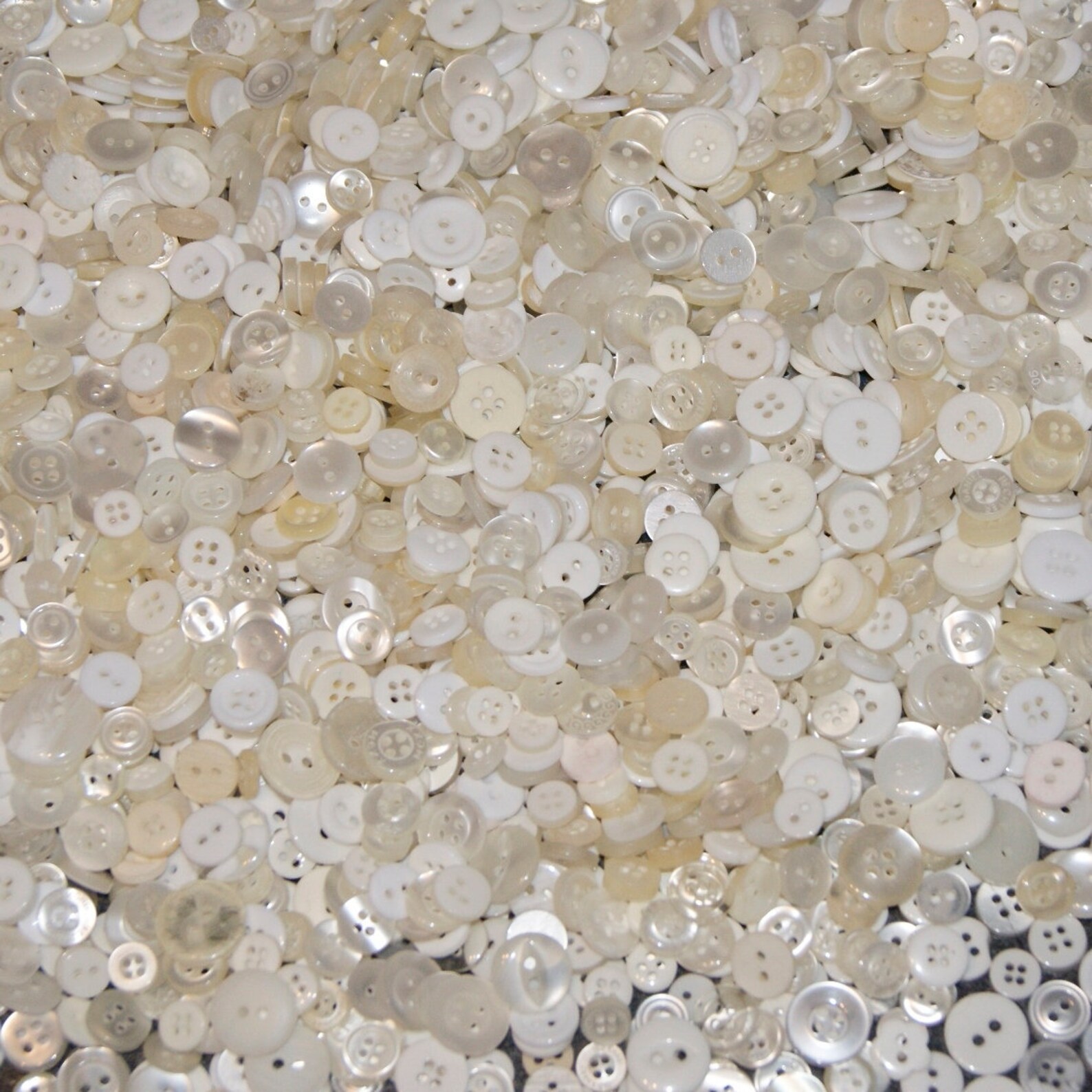 500 White Buttons SMALLS Mixed Pearl White Bright White off - Etsy