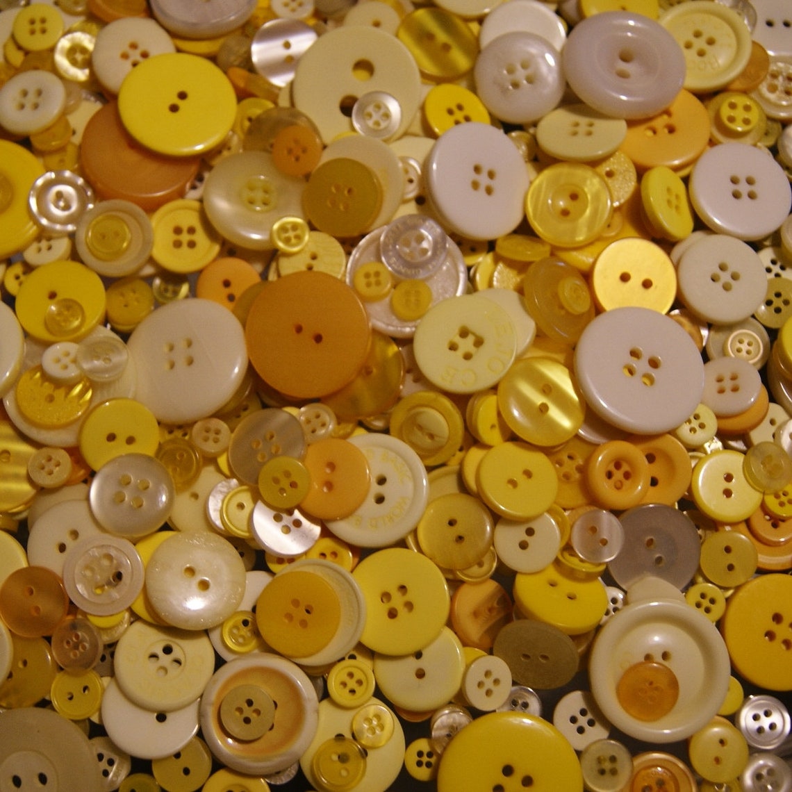 100 Yellow Buttons, Mixed Yellows Assorted Sizes, Sewing, Crafting ...