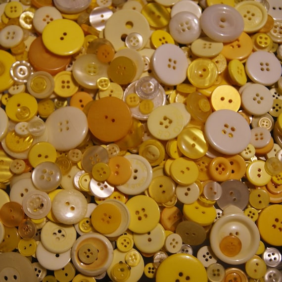 100 Yellow Buttons Mixed Yellows Assorted Sizes Sewing | Etsy