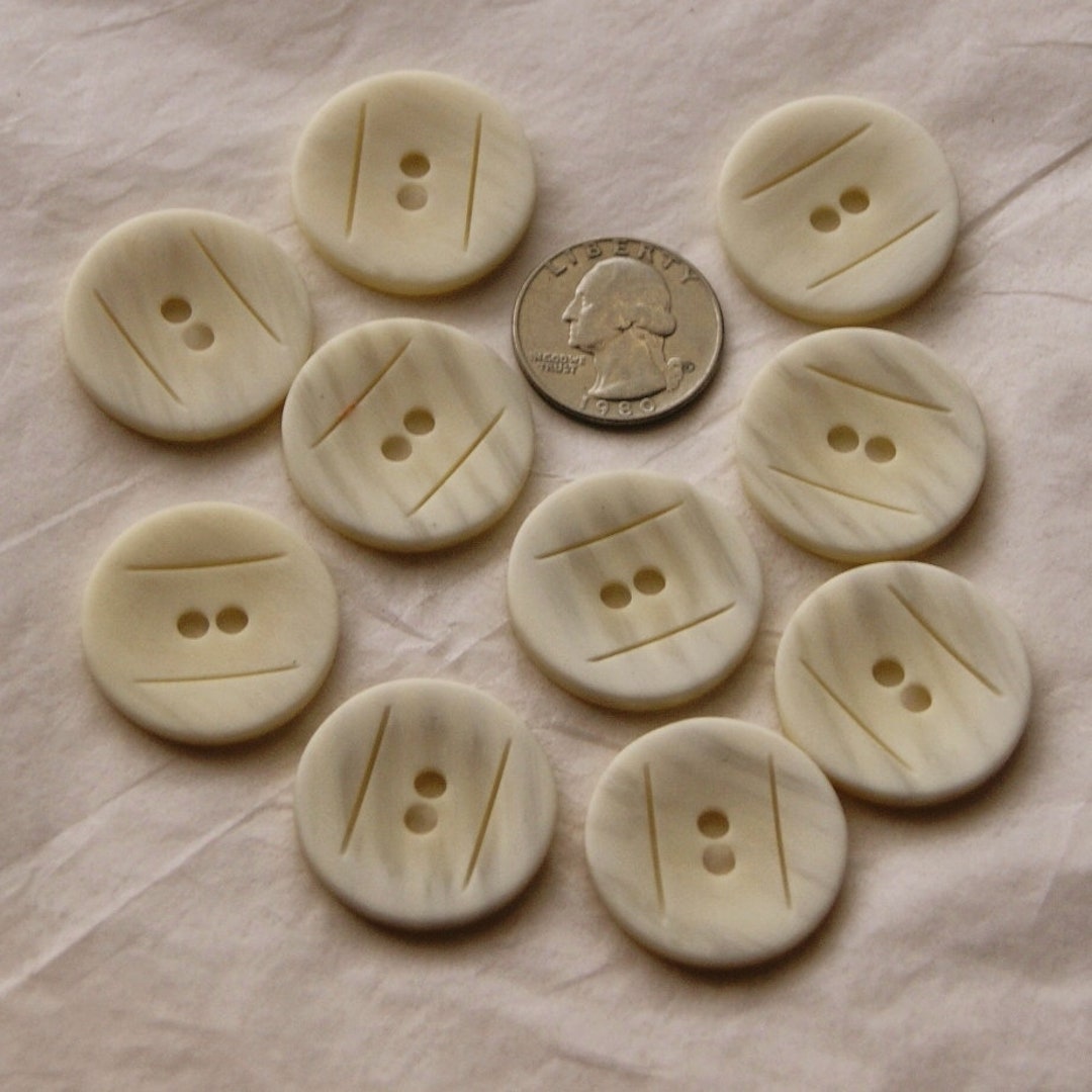 10 Yellow Buttons, Lemonade Yellow, Pale Yellow, Matching Buttons ...