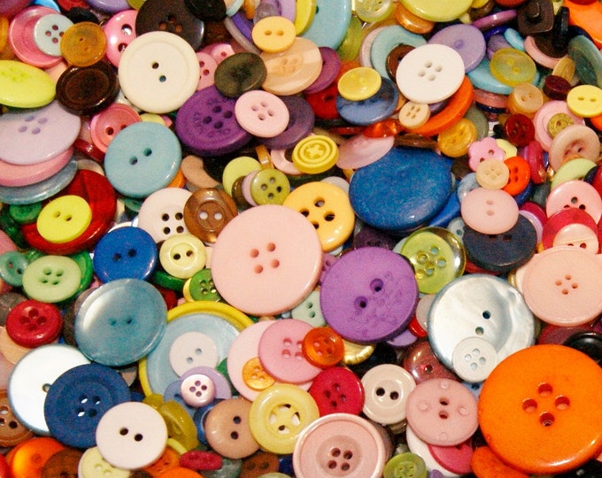50 Button Rainbow Mix, All Colors, Assorted Sizes and Shapes, Sewing ...