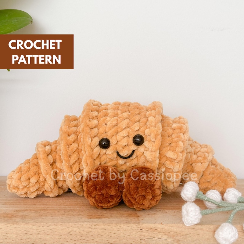 Jellycat croissant keychain - Etsy.de