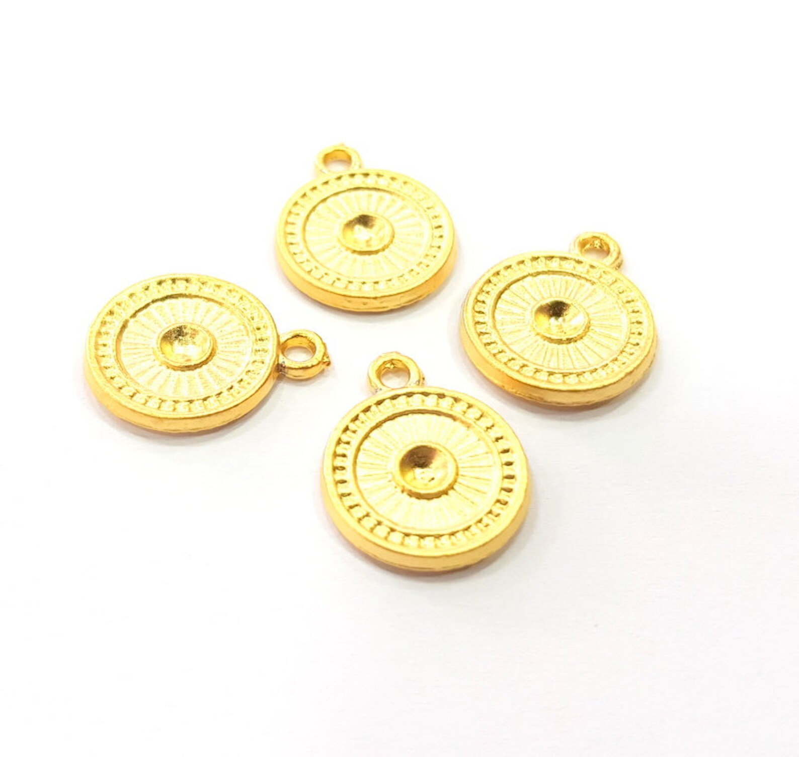 5 Gold Plated Charms Gold Plated Metal (13mm) G15531 - Etsy