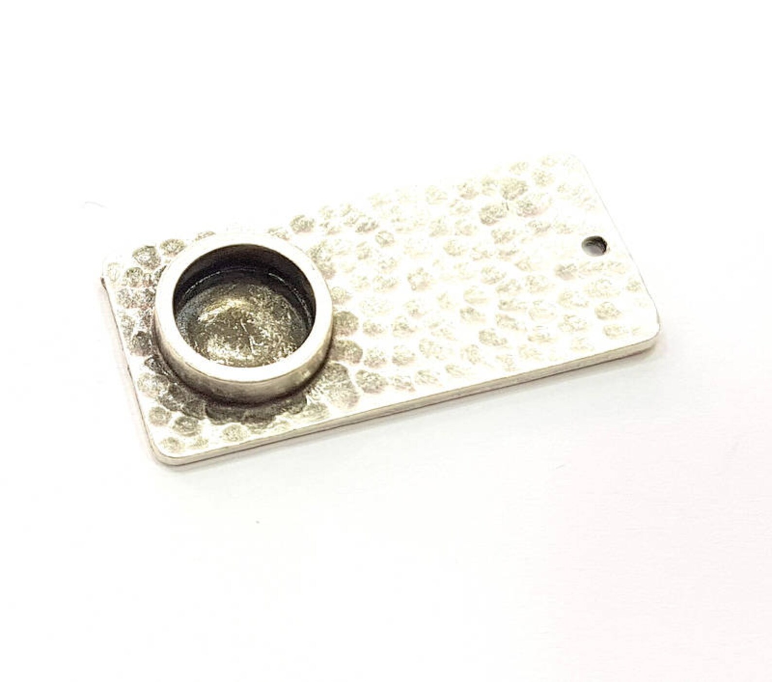 Hammered Pendant Bases Blank Charms Silver Pendant Antique Silver ...