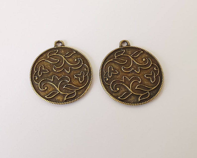 2 Flower Round Circle Charms Antique Bronze Plated Charms - Etsy