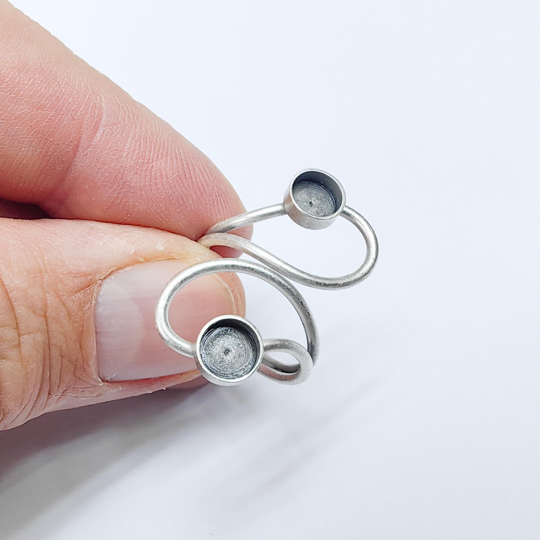 Adjustable Swirl Ring Base With 6mm Round Bezels, Antique Silver Plated ...