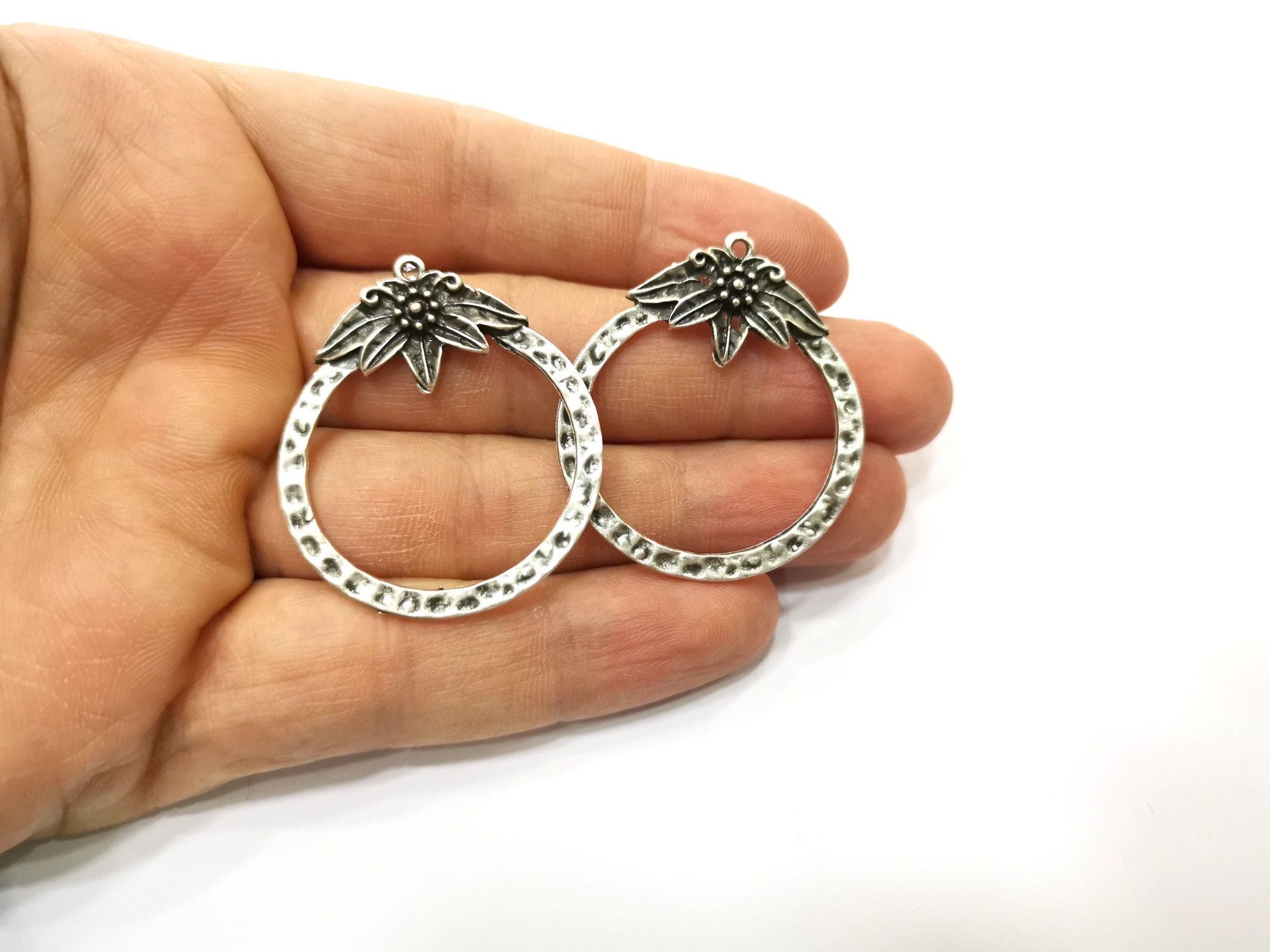 2 Flowered Hammered Circle Charms Antique Silver Plated Charms (41x36mm ...