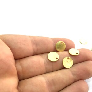 Gold Charms Gold Plated Hammered Stamp Round Charm (10mm) G5098 - Etsy