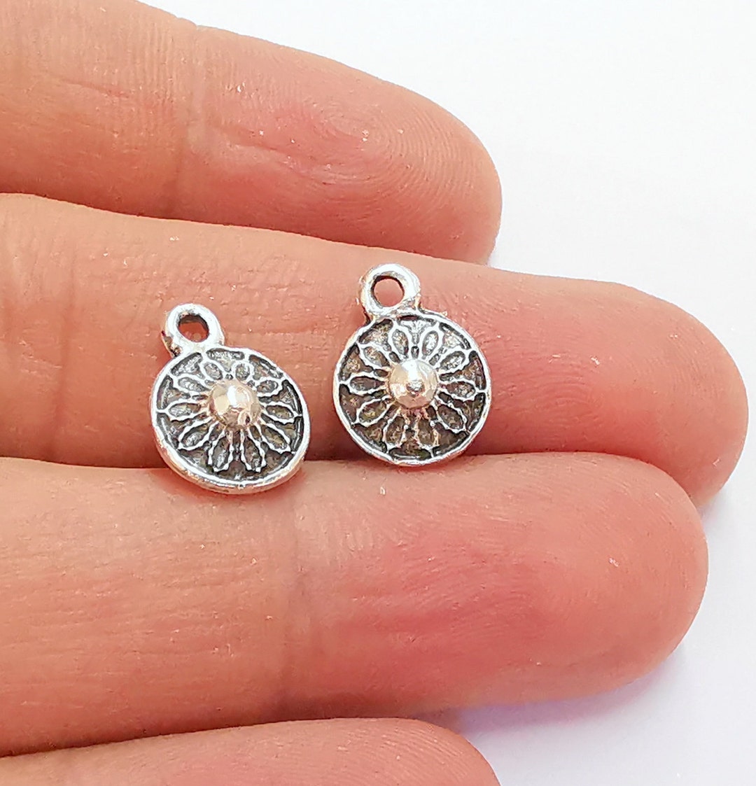 10 Silver Charms Antique Silver Plated Charms (15x11mm) G20236 - Etsy