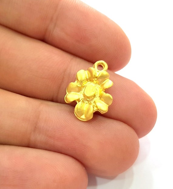 6 Flower Charm Matt Gold Charms 18x13mm G14312 | Etsy