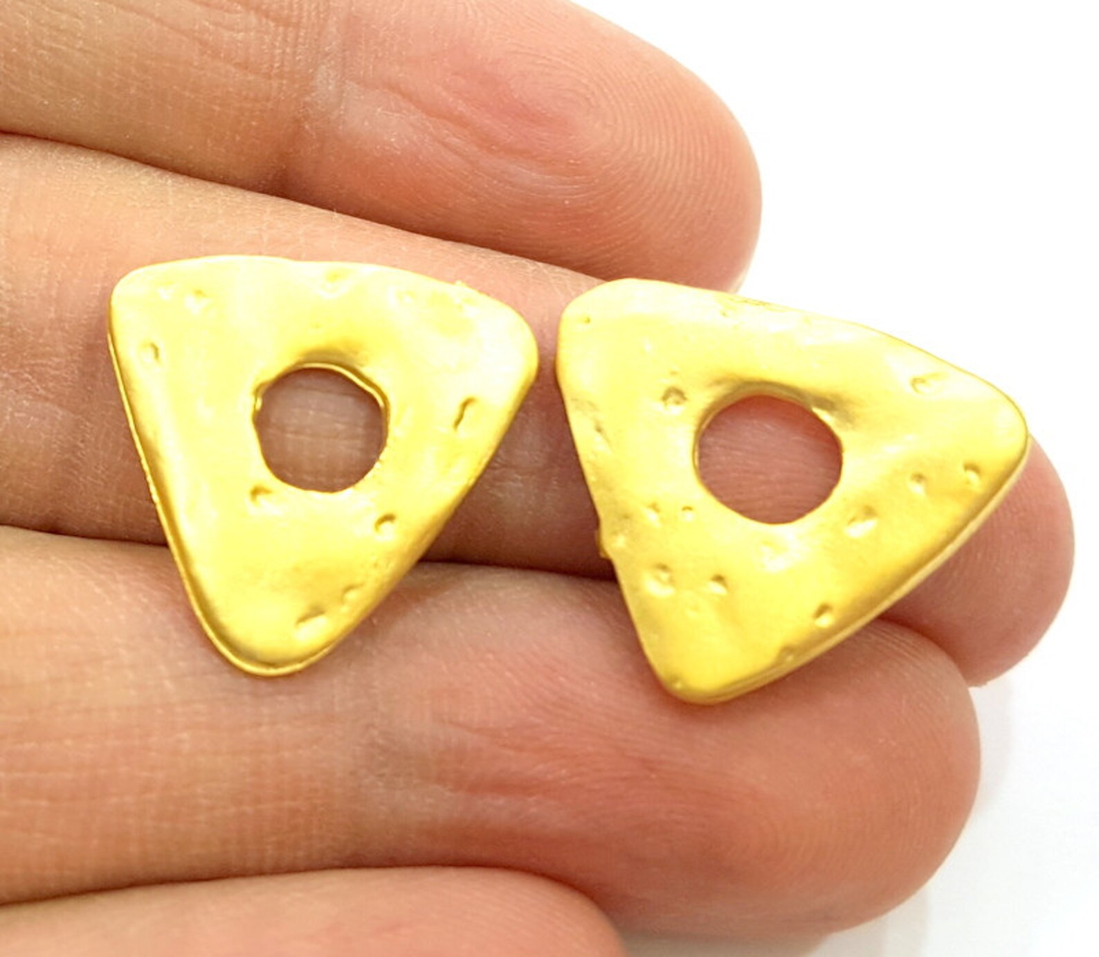 4 Gold Charms Gold Plated Triangle Charms 4 Pcs 20mm G6699 | Etsy